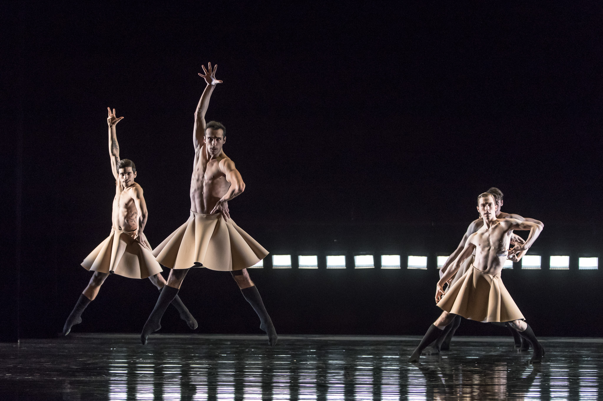 June.2021, Gauthier Dance, UNTITLED FOR 7 DANCERS, Cayetano Soto ...